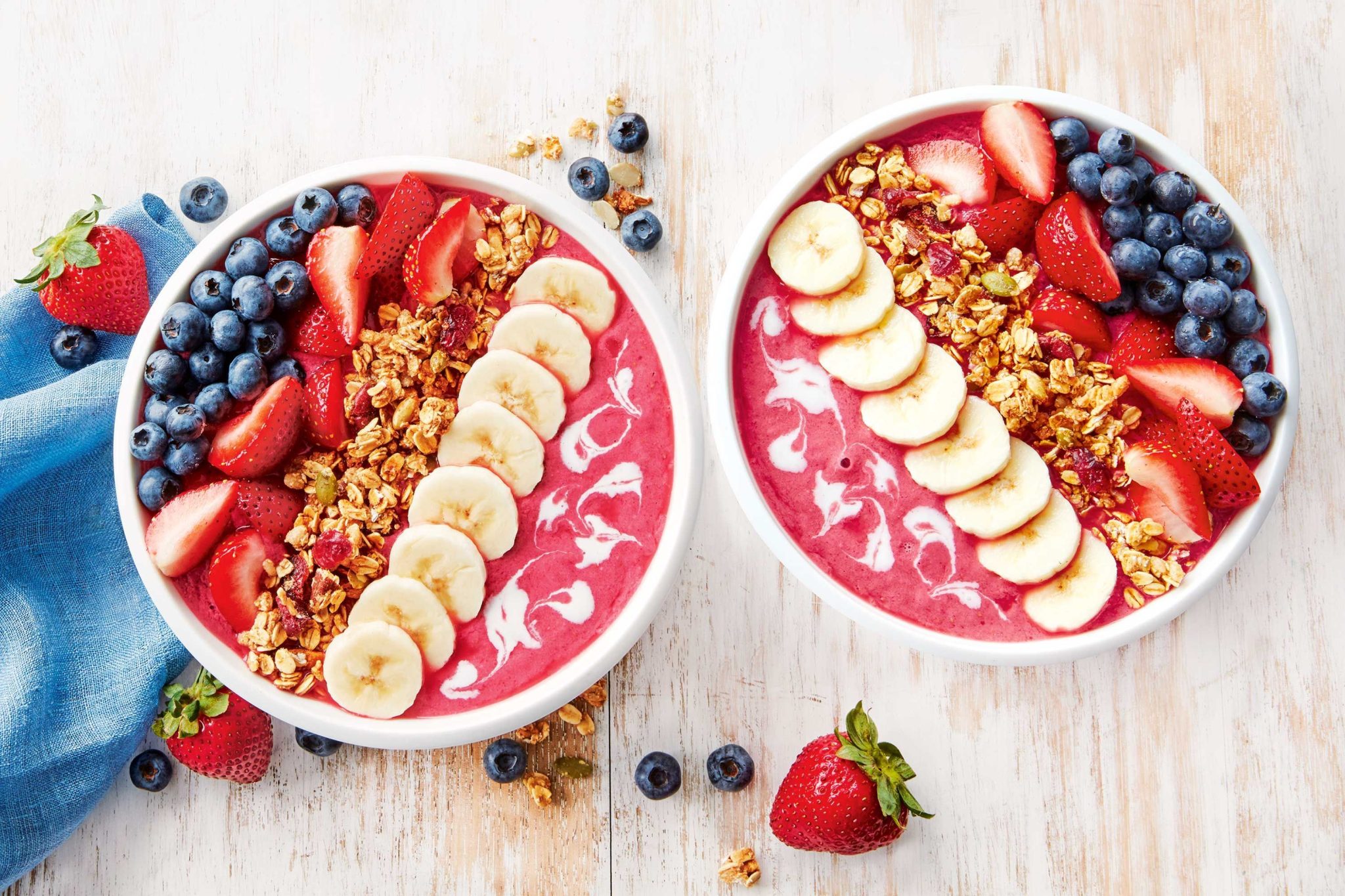 Smoothie Bowl: Semangkuk Energi Sehat yang Jadi Gaya Hidup Kekinian